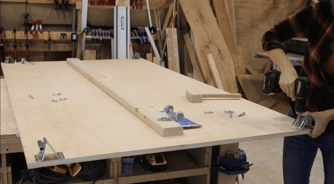 How I Built A Rising Shelf Storage For My Shop | Wilker Do's